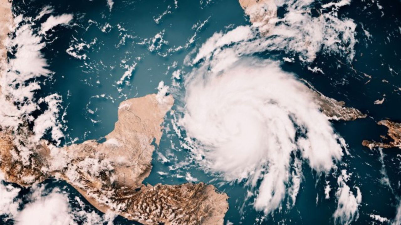 Hurricane Ian won't likely submerge any reinsurance towers: KBRA ...
